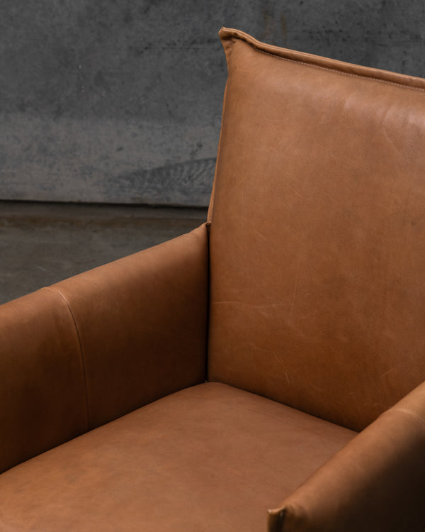 Sanne Swivel Chair Old Glory - Lunare Fango Light - ISLAND LUXE